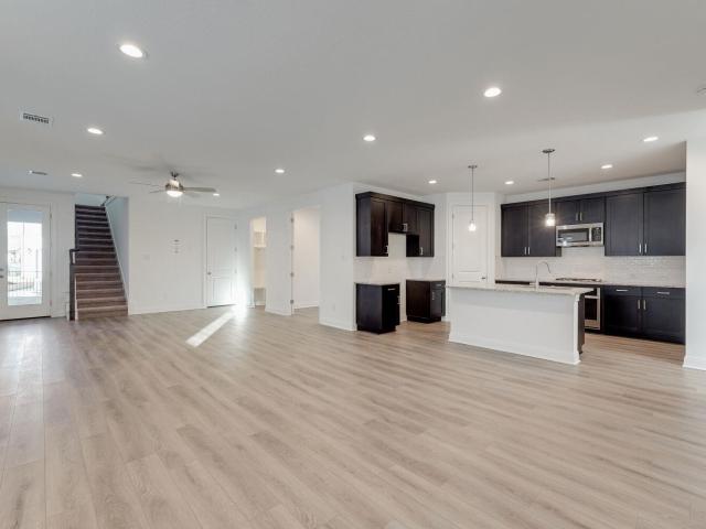 424 Burlington Dr