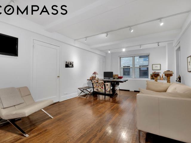 424 E 52nd Street 4D