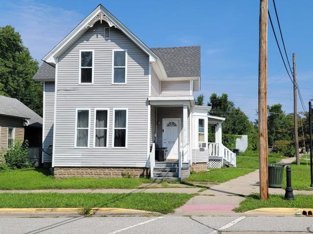 424 E 10th Street