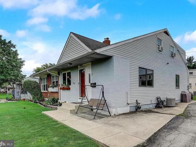 424 E Winona Ave, Norwood, PA 19074