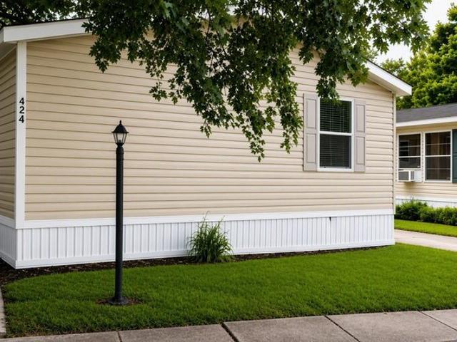 424 E Aberdeen Dr, Holland, OH 43528