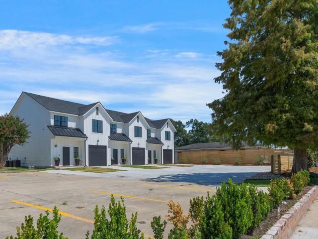 424 Eraste Landry Rd, Lafayette, LA 70506 | MLS #24008 | Compass