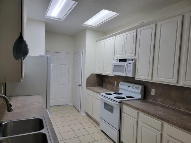 424 Folk Crest Lane