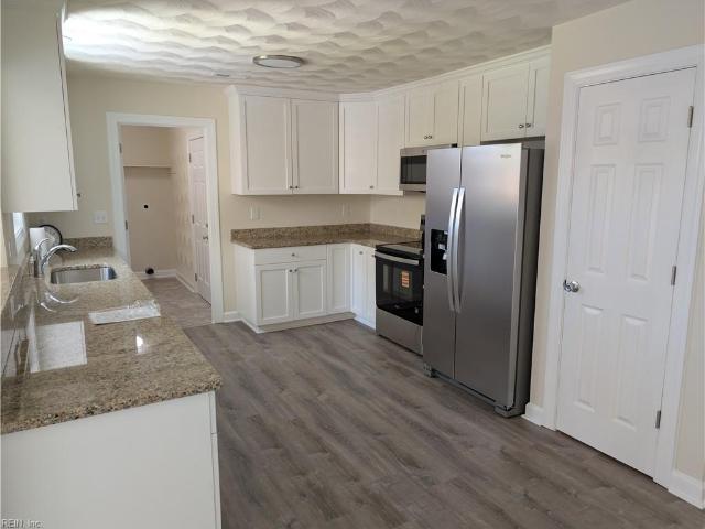 424 Hartsdale RD