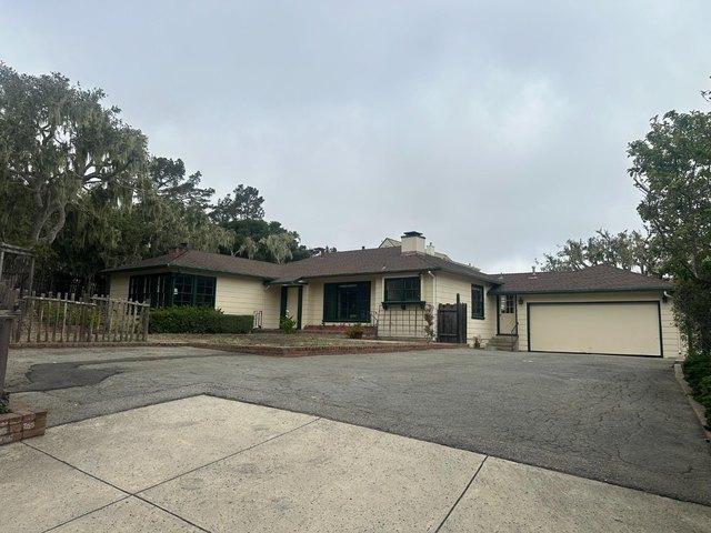 424 Herrmann St, Monterey, CA 93940