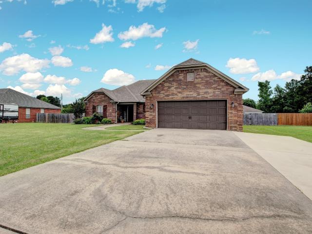 424 Oakwood Lane