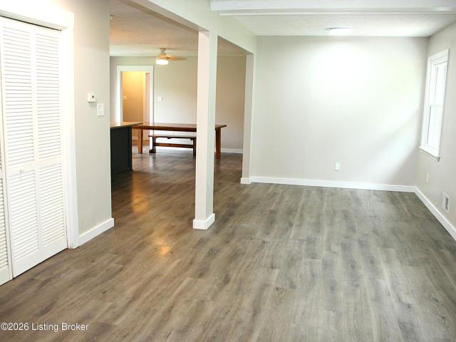 424 Old Mill Stream Ln