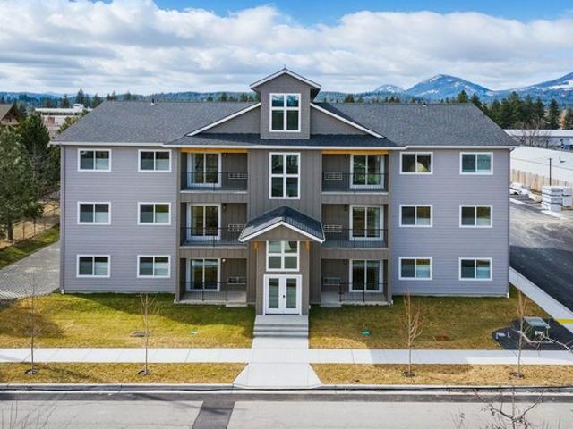 424 Olive Ave Apt 204, Sandpoint, ID 83864