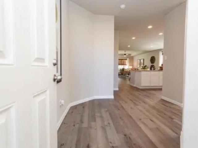 424 Livingston Drive