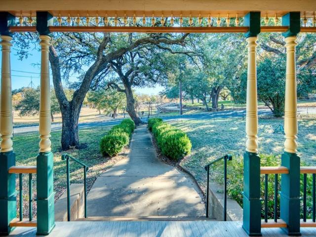 424 Moody St, Mason, TX 76856 | MLS #99360 | Compass