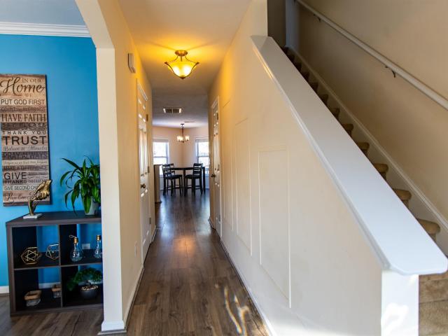424 Maypop Ln