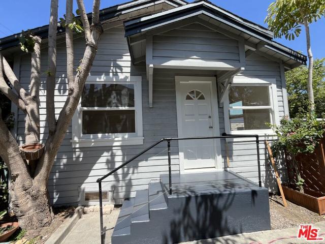 424 N Venice Boulevard B