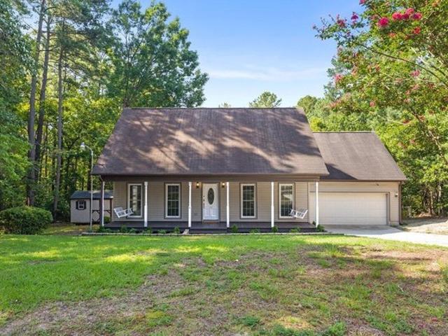 424 Newburgh Dr, Fayetteville, NC 28311