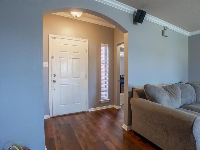 424 NE Murphy Road