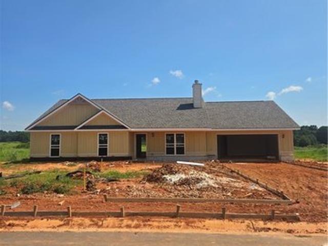 424 Seashell Ct Unit 18, Statham, GA 30666