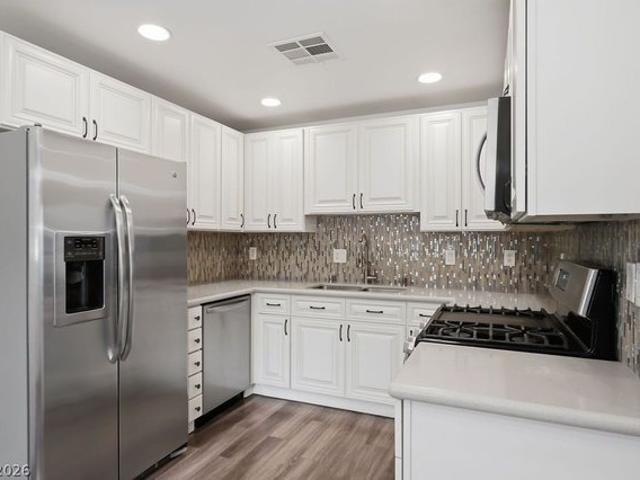 424 Pine Haven St Apt 106, Las Vegas, NV 89144