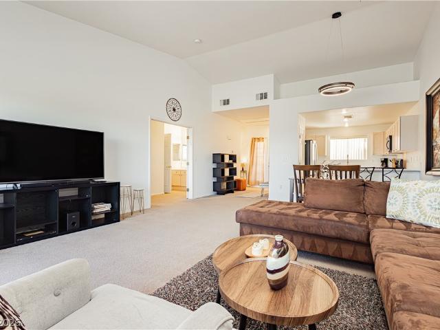 424 Pine Haven Street 203