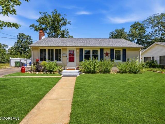424 Prospect Ave, Pine Beach, NJ 08741