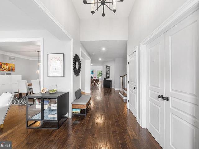 424 Ravenscliff Drive
