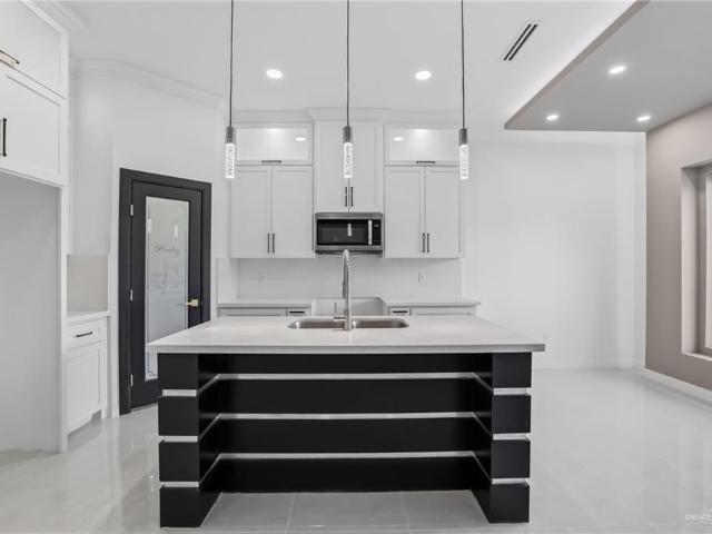 424 Reef Road