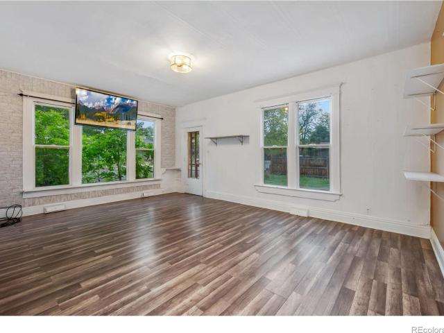 424 W 5th Street