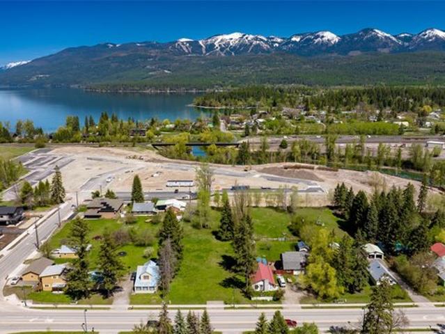 424 W 2nd St, Whitefish, MT 59937