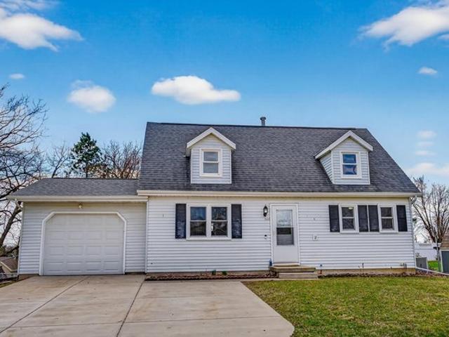424 W Church St, Belleville, WI 53508