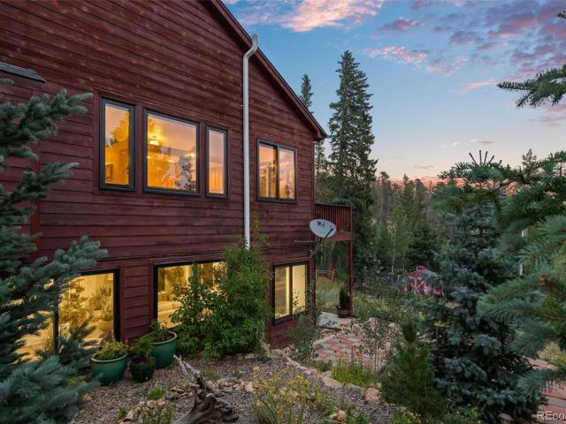424 W Dory Way