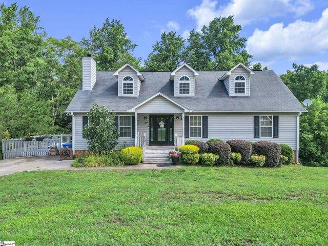 424 Woodfield Dr, Piedmont, SC 29673