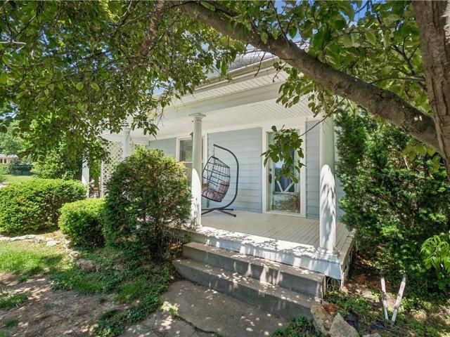 424 Walnut Street