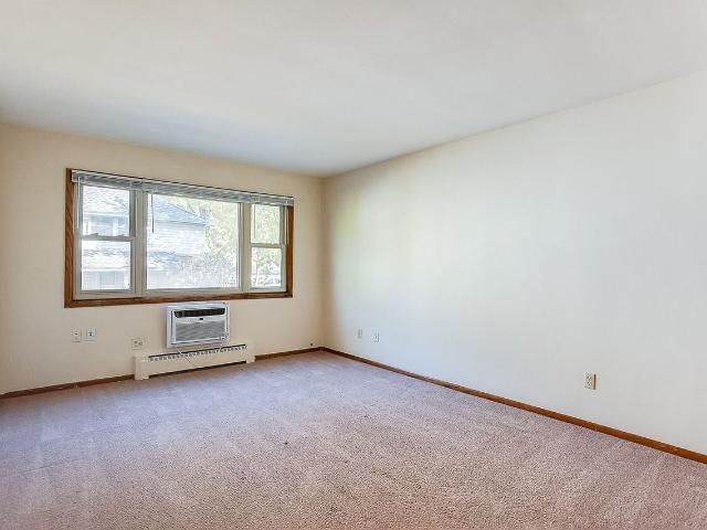 424 West 24th Street 1 Bedroom Apartment for Rent at 424 W 24th St, Minneapolis, MN 55405 Whittier