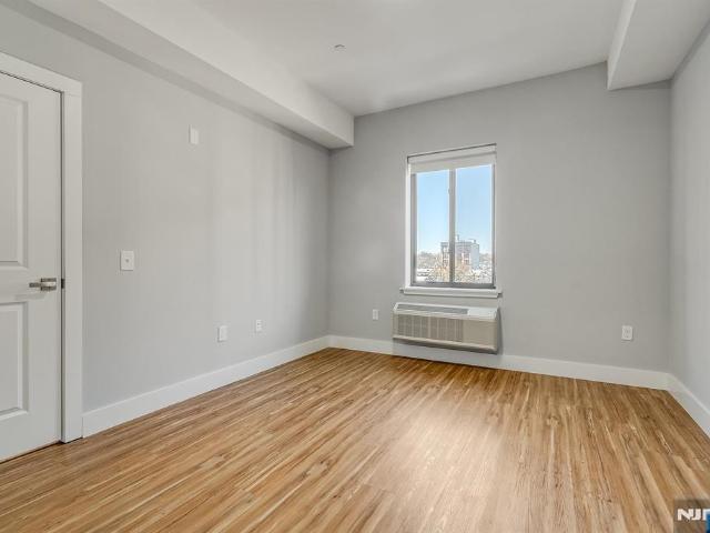 424 Whiton Street # 502