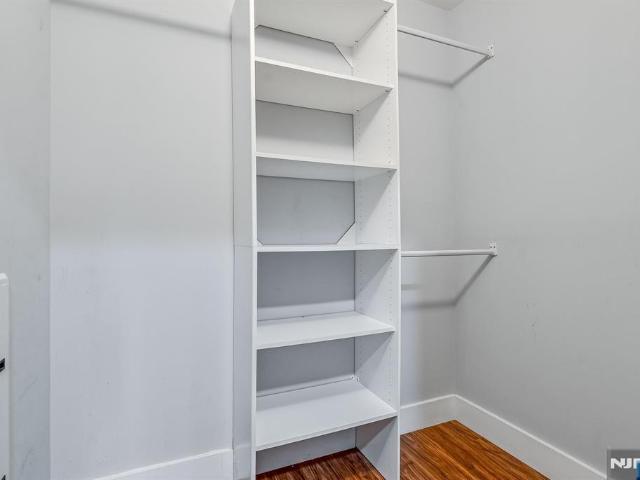 424 Whiton Street # 301