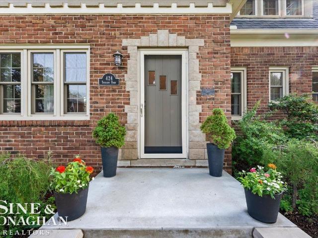 424 Touraine Road