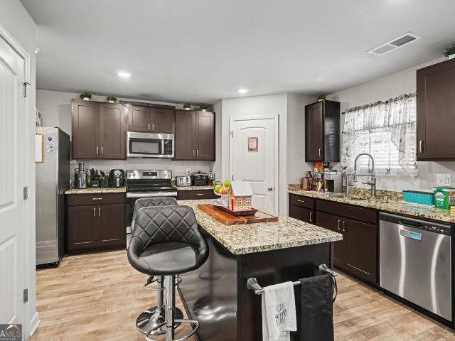 424 Toronto Circle