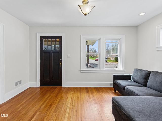 424 Vley Rd, Schenectady, NY 12302 | MLS #202615 | Compass