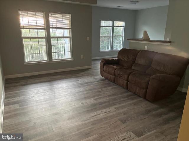 42544 Hollyhock Terrace # 302