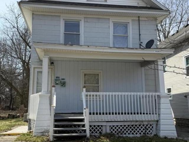 425/4 N Butler Blvd, Lansing, MI 48915
