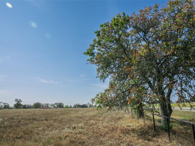 4254 FM 180 Rd, Ledbetter, TX 78946 | MLS #55526