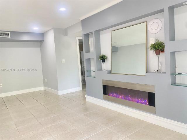 4255 N University Dr, Unit 304, Sunrise, FL 33351 | MLS #A12048