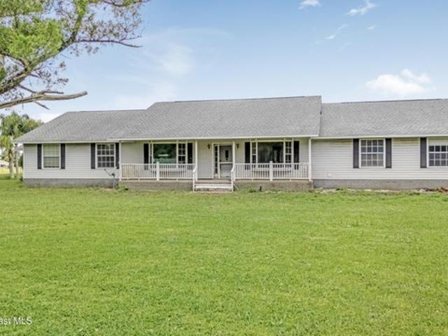 4255 Dixie Way, Mims, FL 32754