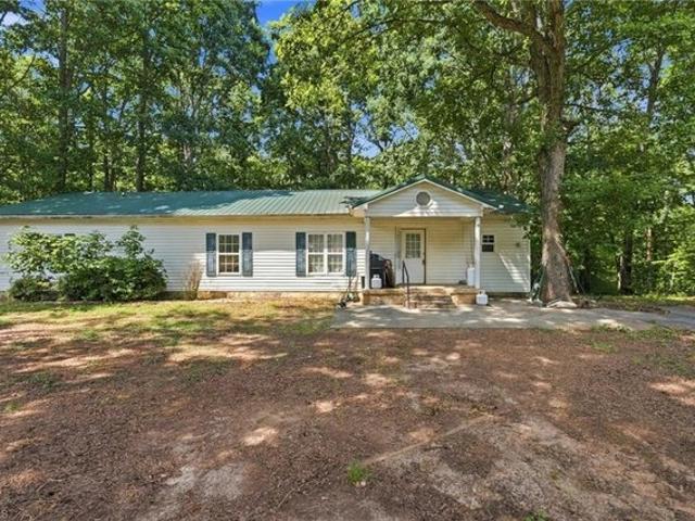 4255 Reid Rd, Tobaccoville, NC 27050