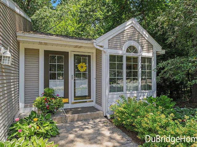 4256 Valley Hollow Drive