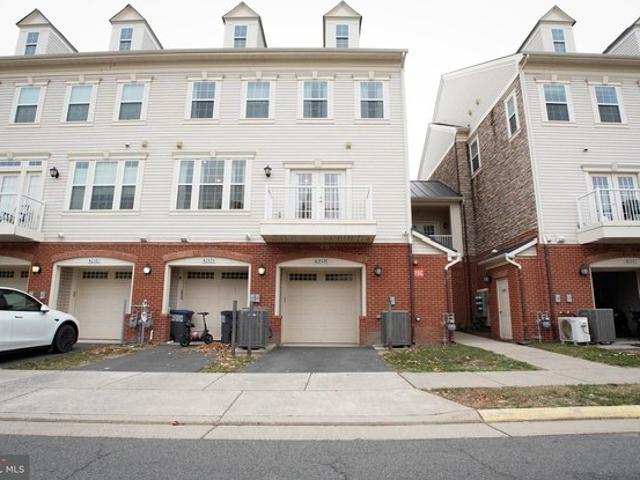42577 Sunset Ridge Sq, Ashburn, VA 20148