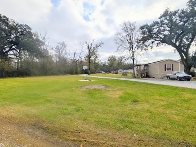 42575 LA Highway 42, Prairieville, LA 70769