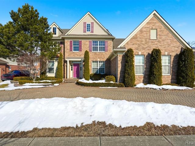 42575 Silverwood Drive