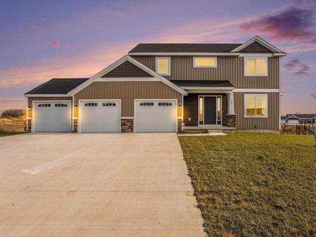 4257 Old Farm Dr, Wayland, MI 49348