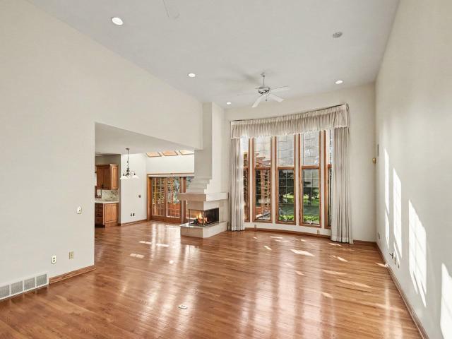 4257 Autumn Ridge Drive