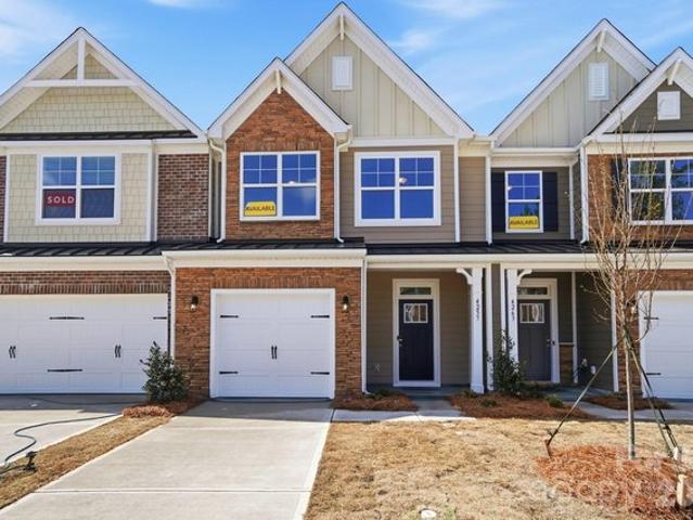 4257 Black Ct, Harrisburg, NC 28075