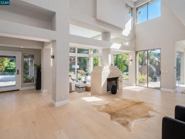 4257 Golden Oak Court